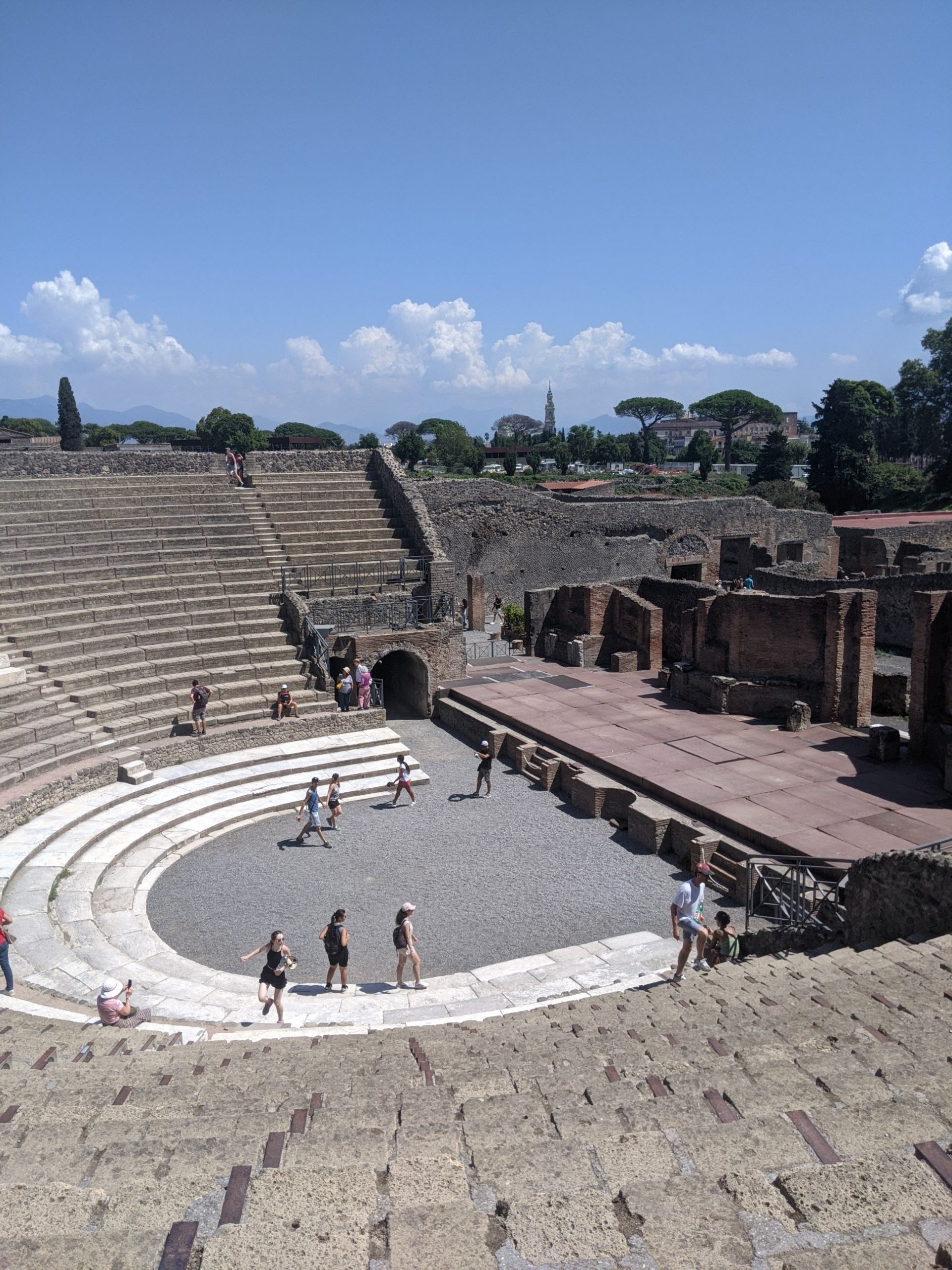 Pompeii, Vesuvius and Napoli – Family Odyssey Rocks